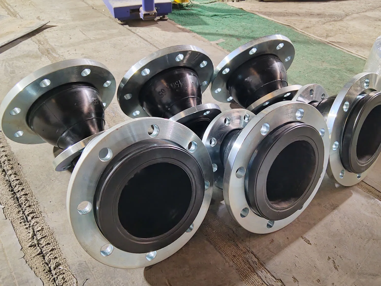 EPDM Expansion Joint | Flexible Flanged Joint