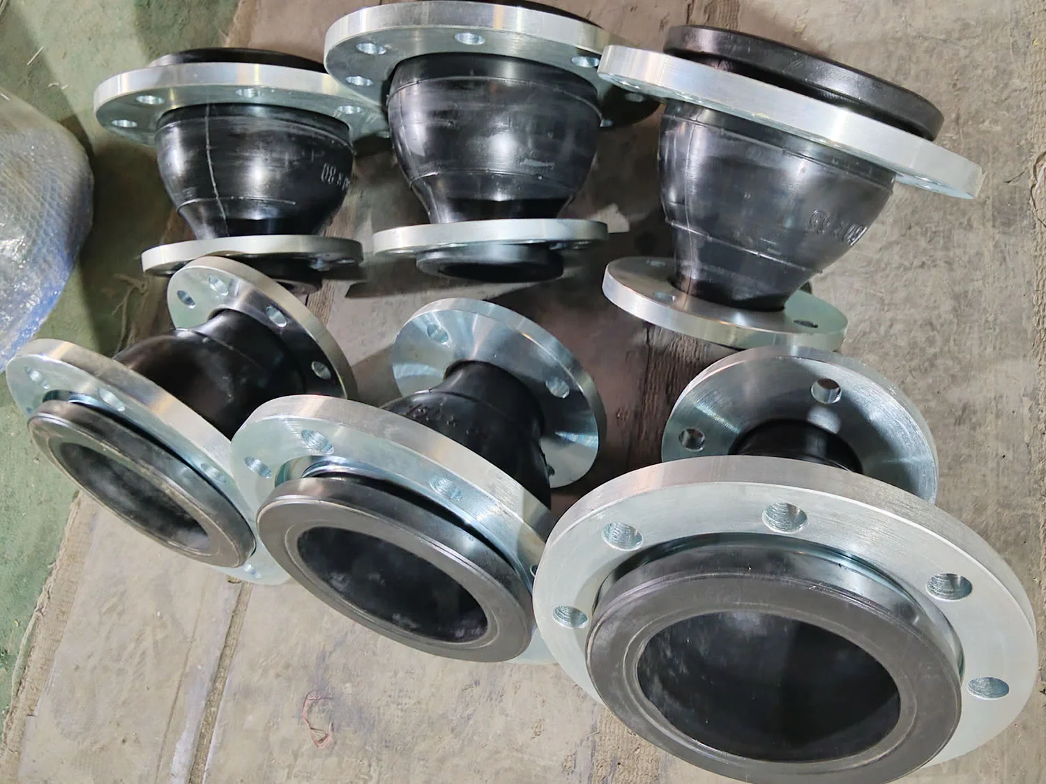 EPDM Expansion Joint | Flexible Flanged Joint